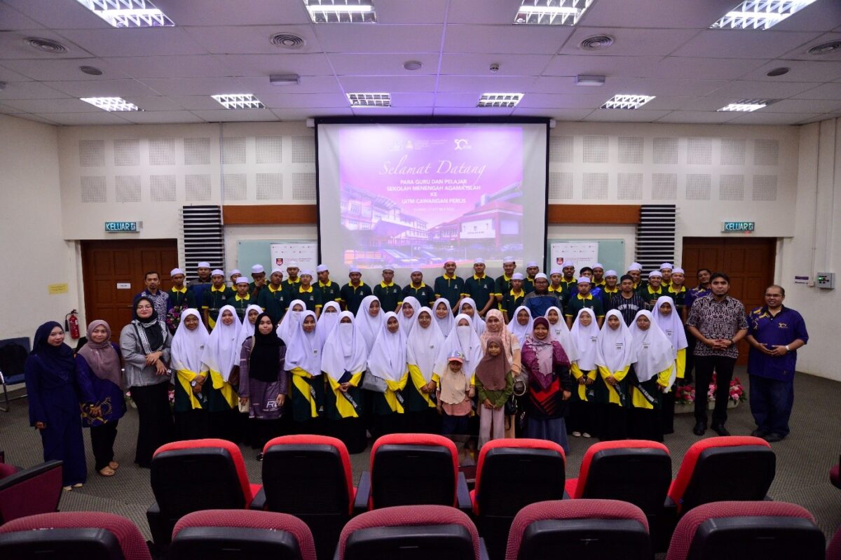 Pelajar SMA Islah Peroleh Ilmu Pengurusan Ladang dan Agroteknologi di ...