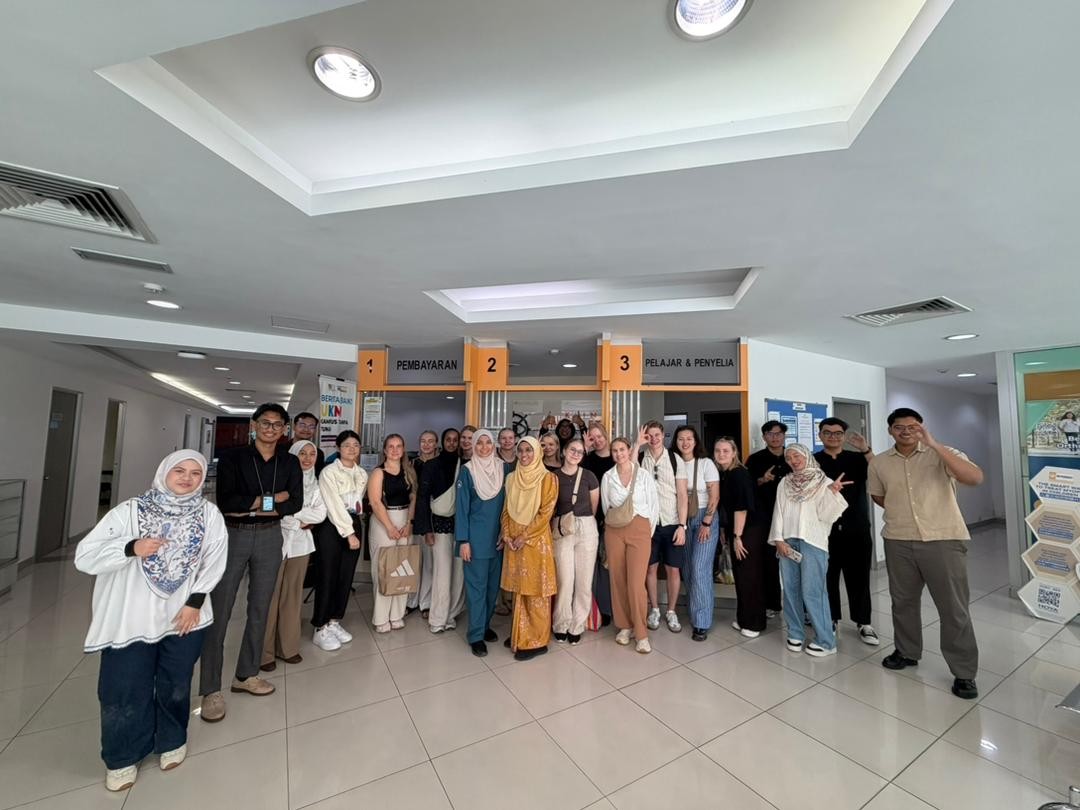 UKM Terima Kunjungan Akademik Pelajar Optometri dari Finland